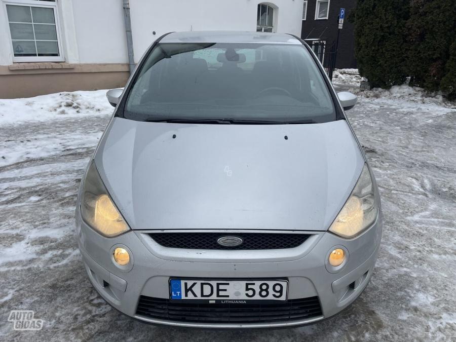 Grey Ford S-Max 2007 in Vilnius, with an engine capacity of 1.80 L and mileage of 280 thousand km for 2250 €, photo 7 on AUTOMOTO.COM.LV