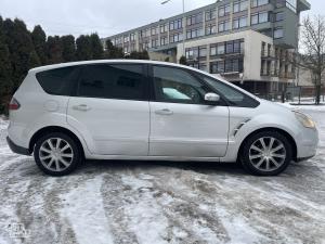 Grey Ford S-Max 2007 in Vilnius, with an engine capacity of 1.80 L and mileage of 280 thousand km for 2250 €, photo 11 on AUTOMOTO.COM.LV