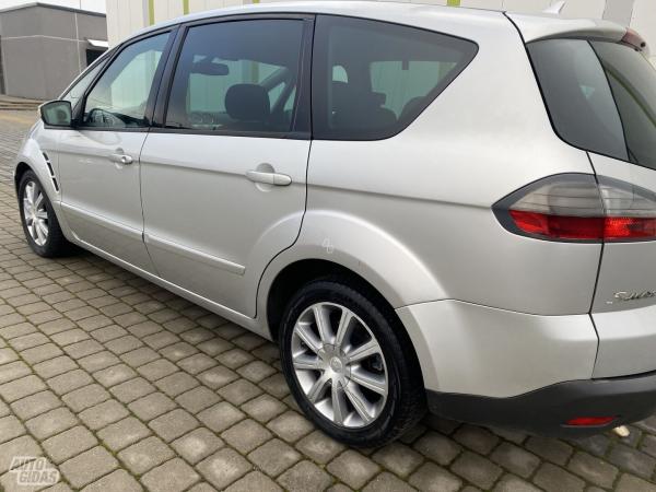 Grey Ford S-Max 2007 in Vilnius, with an engine capacity of 1.80 L and mileage of 280 thousand km for 2200 €, photo 3 on AUTOMOTO.COM.LV