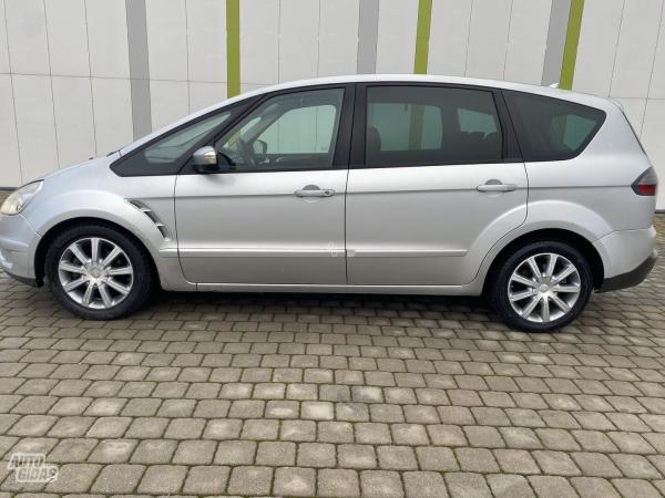 Grey Ford S-Max 2007 in Vilnius, with an engine capacity of 1.80 L and mileage of 280 thousand km for 2200 €, photo 4 on AUTOMOTO.COM.LV