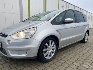 Grey Ford S-Max 2007 in Vilnius, with an engine capacity of 1.80 L and mileage of 280 thousand km for 2200 €, photo 5 on AUTOMOTO.COM.LV