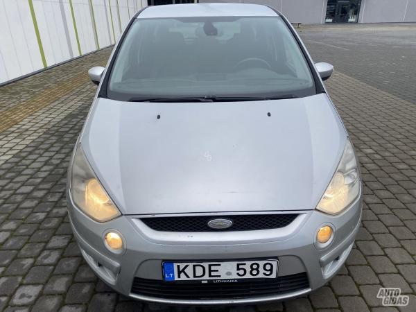 Grey Ford S-Max 2007 in Vilnius, with an engine capacity of 1.80 L and mileage of 280 thousand km for 2200 €, photo 7 on AUTOMOTO.COM.LV