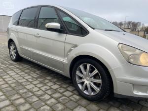 Grey Ford S-Max 2007 in Vilnius, with an engine capacity of 1.80 L and mileage of 280 thousand km for 1500 €, photo 9 on AUTOMOTO.COM.LV