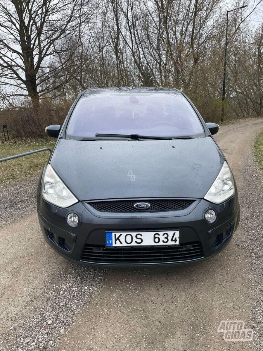 Pelēks Ford S-Max 2007 Alīta, ar dzinēja tilpumu 1.80 L un nobraukumu 300 tūkst. km par 2100 €, foto 3 vietnē AUTOMOTO.COM.LV