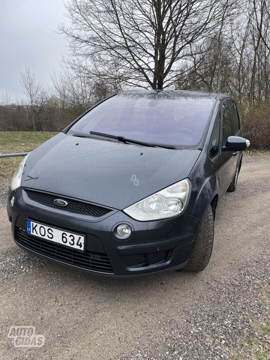 Pelēks Ford S-Max 2007 Alīta, ar dzinēja tilpumu 1.80 L un nobraukumu 300 tūkst. km par 2100 €, foto 4 vietnē AUTOMOTO.COM.LV
