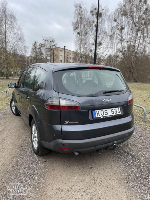 Grey Ford S-Max 2007 in Alytus, with an engine capacity of 1.80 L and mileage of 300 thousand km for 2100 €, photo 5 on AUTOMOTO.COM.LV