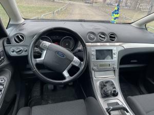 Pelēks Ford S-Max 2007 Alīta, ar dzinēja tilpumu 1.80 L un nobraukumu 300 tūkst. km par 2100 €, foto 12 vietnē AUTOMOTO.COM.LV