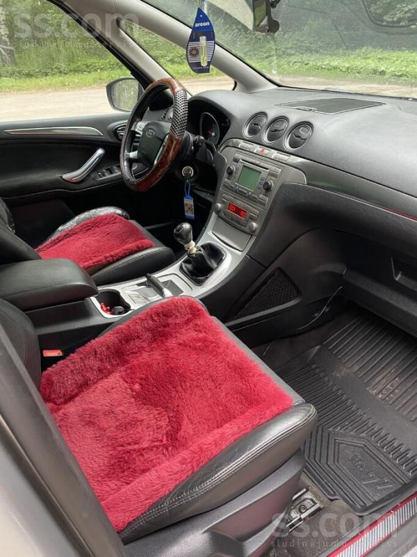 Pelēks Ford S-Max 2007 Rīga, ar dzinēja tilpumu 1.80 L un nobraukumu 0 tūkst. km par 1999 €, foto 6 vietnē AUTOMOTO.COM.LV