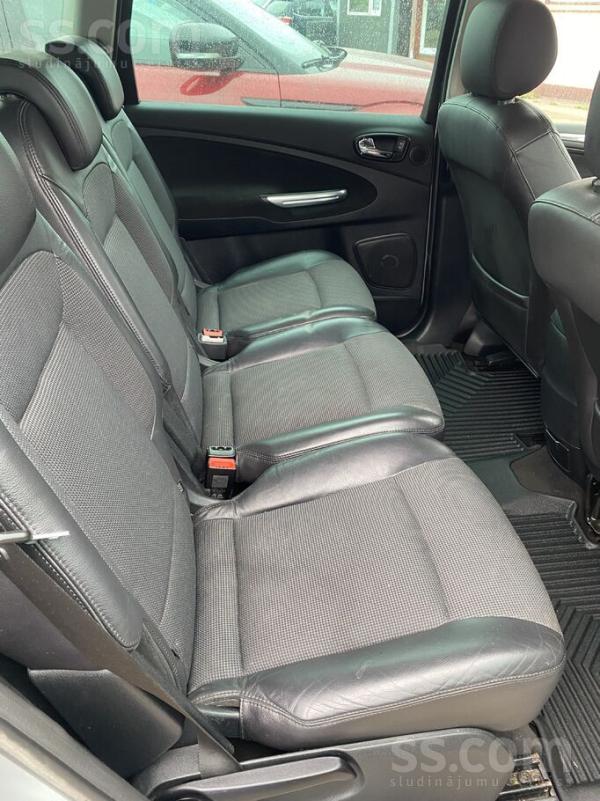 Pelēks Ford S-Max 2007 Rīga, ar dzinēja tilpumu 1.80 L un nobraukumu 0 tūkst. km par 1999 €, foto 8 vietnē AUTOMOTO.COM.LV