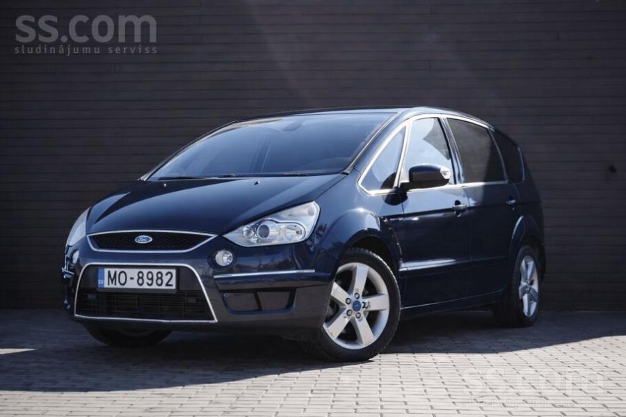 Grey Ford S-Max 2007 in Riga, with an engine capacity of 2.00 L and mileage of 245 thousand km for 4790 €, photo 1 on AUTOMOTO.COM.LV