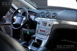 Grey Ford S-Max 2007 in Riga, with an engine capacity of 2.00 L and mileage of 245 thousand km for 4790 €, photo 7 on AUTOMOTO.COM.LV