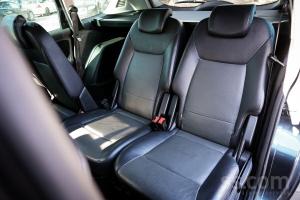 Grey Ford S-Max 2007 in Riga, with an engine capacity of 2.00 L and mileage of 245 thousand km for 4790 €, photo 12 on AUTOMOTO.COM.LV