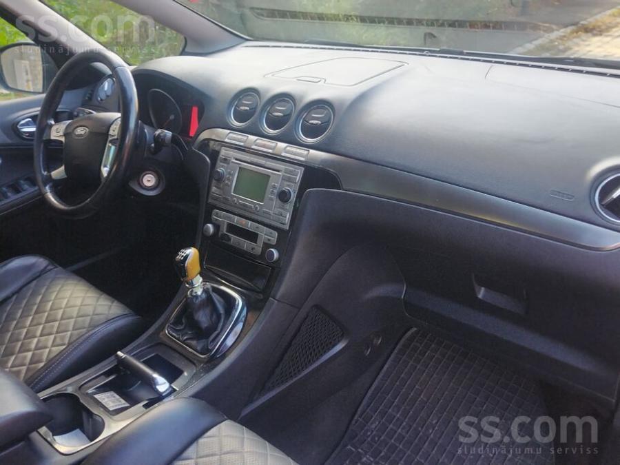 Pelēks Ford S-Max 2007 Rīga, ar dzinēja tilpumu 2.00 L un nobraukumu 0 tūkst. km par 2100 €, foto 9 vietnē AUTOMOTO.COM.LV