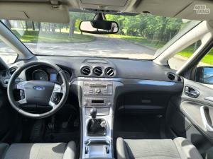 Grey Ford S-Max 2007 in Kaunas, with an engine capacity of 2.00 L and mileage of 290 thousand km for 2200 €, photo 16 on AUTOMOTO.COM.LV