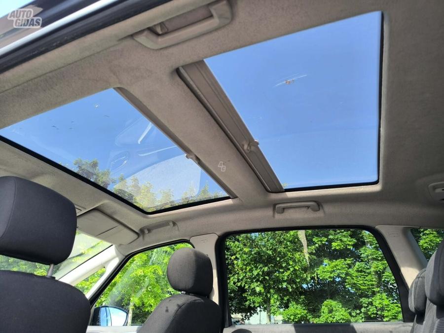 Grey Ford S-Max 2007 in Kaunas, with an engine capacity of 2.00 L and mileage of 290 thousand km for 2200 €, photo 17 on AUTOMOTO.COM.LV