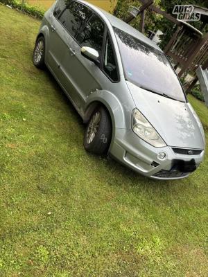 Pelēks Ford S-Max 2007 Jonava, ar dzinēja tilpumu 1.80 L un nobraukumu 4 tūkst. km par 2300 €, foto 3 vietnē AUTOMOTO.COM.LV