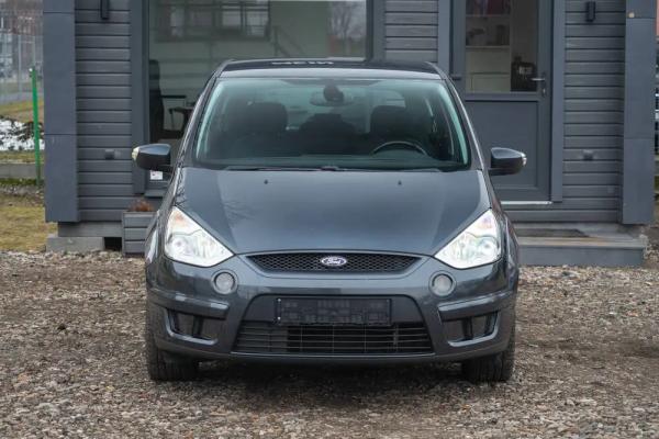 Pelēks Ford S-Max 2007 Liepāja, ar dzinēja tilpumu 2.00 L un nobraukumu 275 tūkst. km par 3400 €, foto 6 vietnē AUTOMOTO.COM.LV