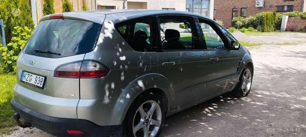 Pelēks Ford S-Max 2007 Kauņa, ar dzinēja tilpumu 2.00 L un nobraukumu 350 tūkst. km par 1800 €, foto 4 vietnē AUTOMOTO.COM.LV