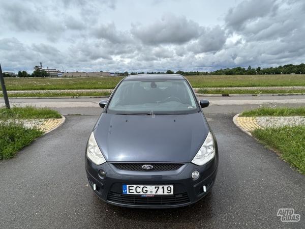 Pelēks Ford S-Max 2007 Kauņa, ar dzinēja tilpumu 2.00 L un nobraukumu 292 tūkst. km par 990 €, foto 1 vietnē AUTOMOTO.COM.LV