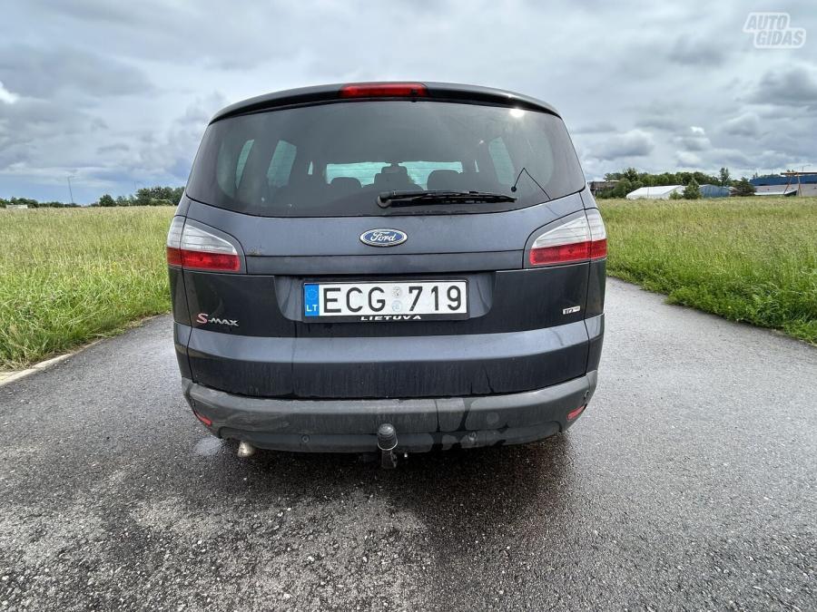 Grey Ford S-Max 2007 in Kaunas, with an engine capacity of 2.00 L and mileage of 292 thousand km for 990 €, photo 4 on AUTOMOTO.COM.LV