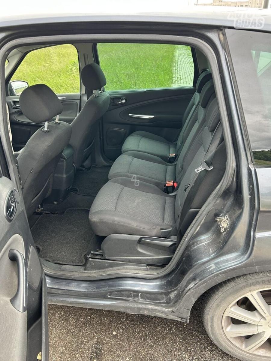 Grey Ford S-Max 2007 in Kaunas, with an engine capacity of 2.00 L and mileage of 292 thousand km for 990 €, photo 9 on AUTOMOTO.COM.LV