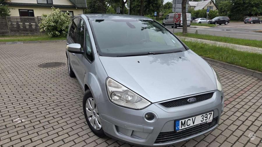 Pelēks Ford S-Max 2007 Utena, ar dzinēja tilpumu 1.75 L un nobraukumu 273 tūkst. km par 2200 €, foto 5 vietnē AUTOMOTO.COM.LV