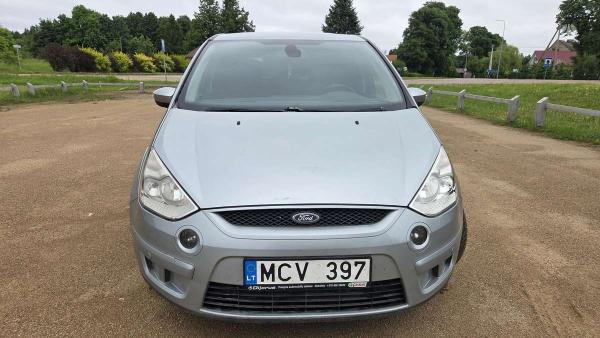 Grey Ford S-Max 2007 in Utena, with an engine capacity of 1.75 L and mileage of 273 thousand km for 2200 €, photo 7 on AUTOMOTO.COM.LV