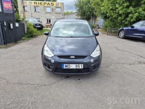Grey Ford S-Max 2007 in Riga, with an engine capacity of 1.80 L and mileage of 404 thousand km for 1990 €, photo 3 on AUTOMOTO.COM.LV