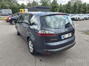 Grey Ford S-Max 2007 in Riga, with an engine capacity of 1.80 L and mileage of 404 thousand km for 1990 €, photo 8 on AUTOMOTO.COM.LV