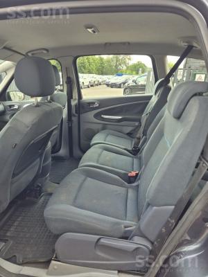 Grey Ford S-Max 2007 in Riga, with an engine capacity of 1.80 L and mileage of 404 thousand km for 1990 €, photo 10 on AUTOMOTO.COM.LV