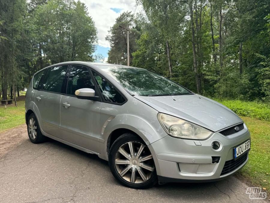 Grey Ford S-Max 2007 in Panevezys, with an engine capacity of 2.00 L and mileage of 293 thousand km for 1250 €, photo 5 on AUTOMOTO.COM.LV