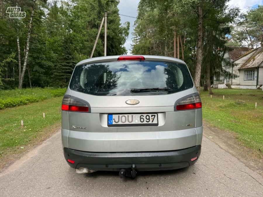 Grey Ford S-Max 2007 in Panevezys, with an engine capacity of 2.00 L and mileage of 293 thousand km for 1250 €, photo 10 on AUTOMOTO.COM.LV