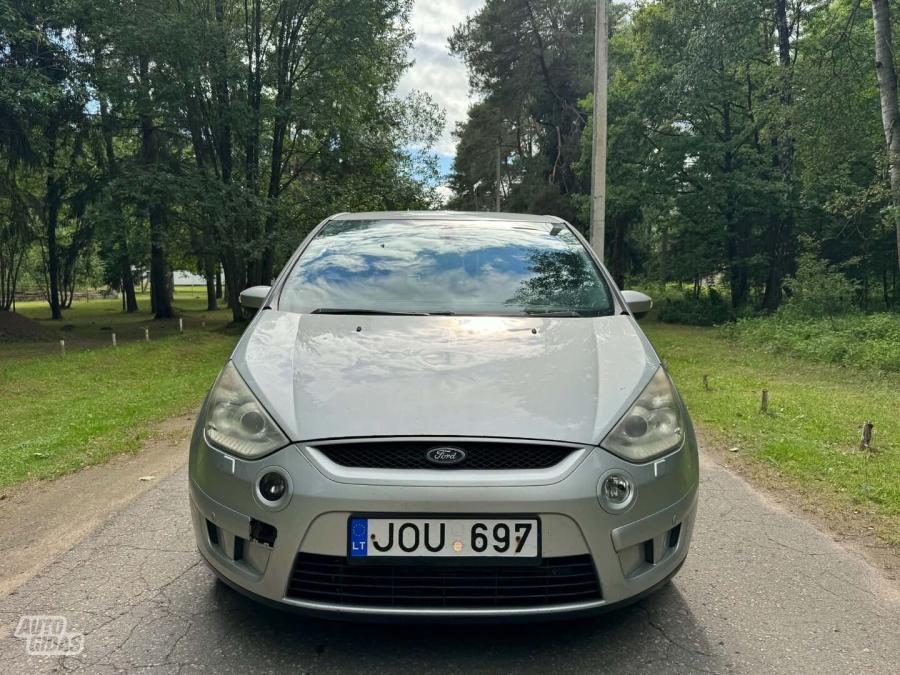 Серый Форд С-Макс 2007 в Паневежис, объемом двигателя 2.00 л и пробегом 293 тыс. км за 1250 €, фото 4 на AUTOMOTO.COM.LV