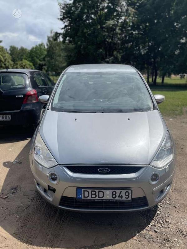 Grey Ford S-Max 2007 in Vilnius, with an engine capacity of 1.80 L and mileage of 230 thousand km for 600 €, photo 2 on AUTOMOTO.COM.LV