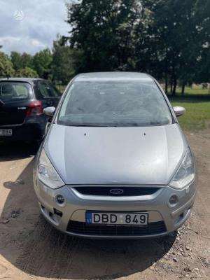 Pelēks Ford S-Max 2007 Viļņa, ar dzinēja tilpumu 1.80 L un nobraukumu 230 tūkst. km par 600 €, foto 3 vietnē AUTOMOTO.COM.LV
