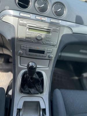 Pelēks Ford S-Max 2007 Viļņa, ar dzinēja tilpumu 1.80 L un nobraukumu 230 tūkst. km par 600 €, foto 10 vietnē AUTOMOTO.COM.LV