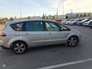 Grey Ford S-Max 2007 in Vilnius, with an engine capacity of 2.00 L and mileage of 296 thousand km for 2000 €, photo 5 on AUTOMOTO.COM.LV