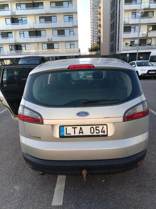 Pelēks Ford S-Max 2007 Viļņa, ar dzinēja tilpumu 2.00 L un nobraukumu 296 tūkst. km par 2000 €, foto 7 vietnē AUTOMOTO.COM.LV