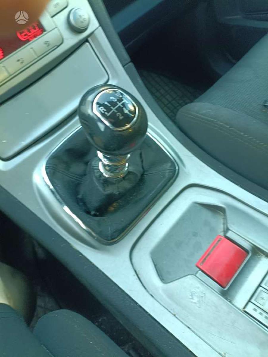 Grey Ford S-Max 2007 in Vilnius, with an engine capacity of 2.00 L and mileage of 296 thousand km for 2000 €, photo 11 on AUTOMOTO.COM.LV