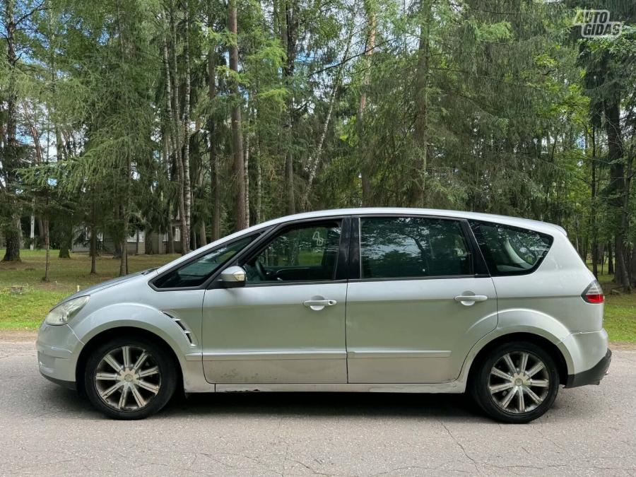 Grey Ford S-Max 2007 in Panevezys, with an engine capacity of 2.00 L and mileage of 293 thousand km for 1250 €, photo 7 on AUTOMOTO.COM.LV