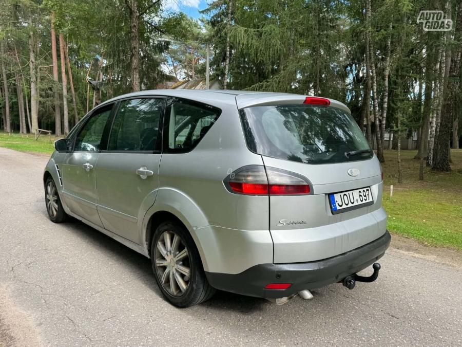 Grey Ford S-Max 2007 in Panevezys, with an engine capacity of 2.00 L and mileage of 293 thousand km for 1250 €, photo 11 on AUTOMOTO.COM.LV