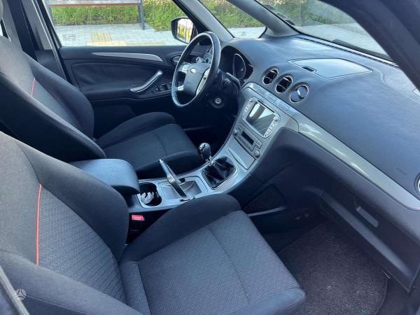 Pelēks Ford S-Max 2007 Viļņa, ar dzinēja tilpumu 2.00 L un nobraukumu 268 tūkst. km par 3400 €, foto 6 vietnē AUTOMOTO.COM.LV
