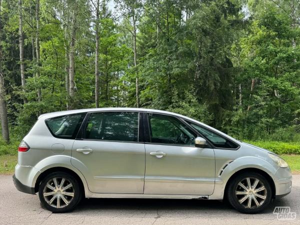 Pelēks Ford S-Max 2007 Panevēža, ar dzinēja tilpumu 2.00 L un nobraukumu 290 tūkst. km par 1150 €, foto 7 vietnē AUTOMOTO.COM.LV