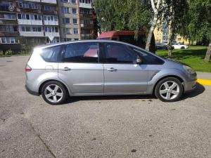 Pelēks Ford S-Max 2007 Utena, ar dzinēja tilpumu 1.75 L un nobraukumu 369 tūkst. km par 1550 €, foto  vietnē AUTOMOTO.COM.LV