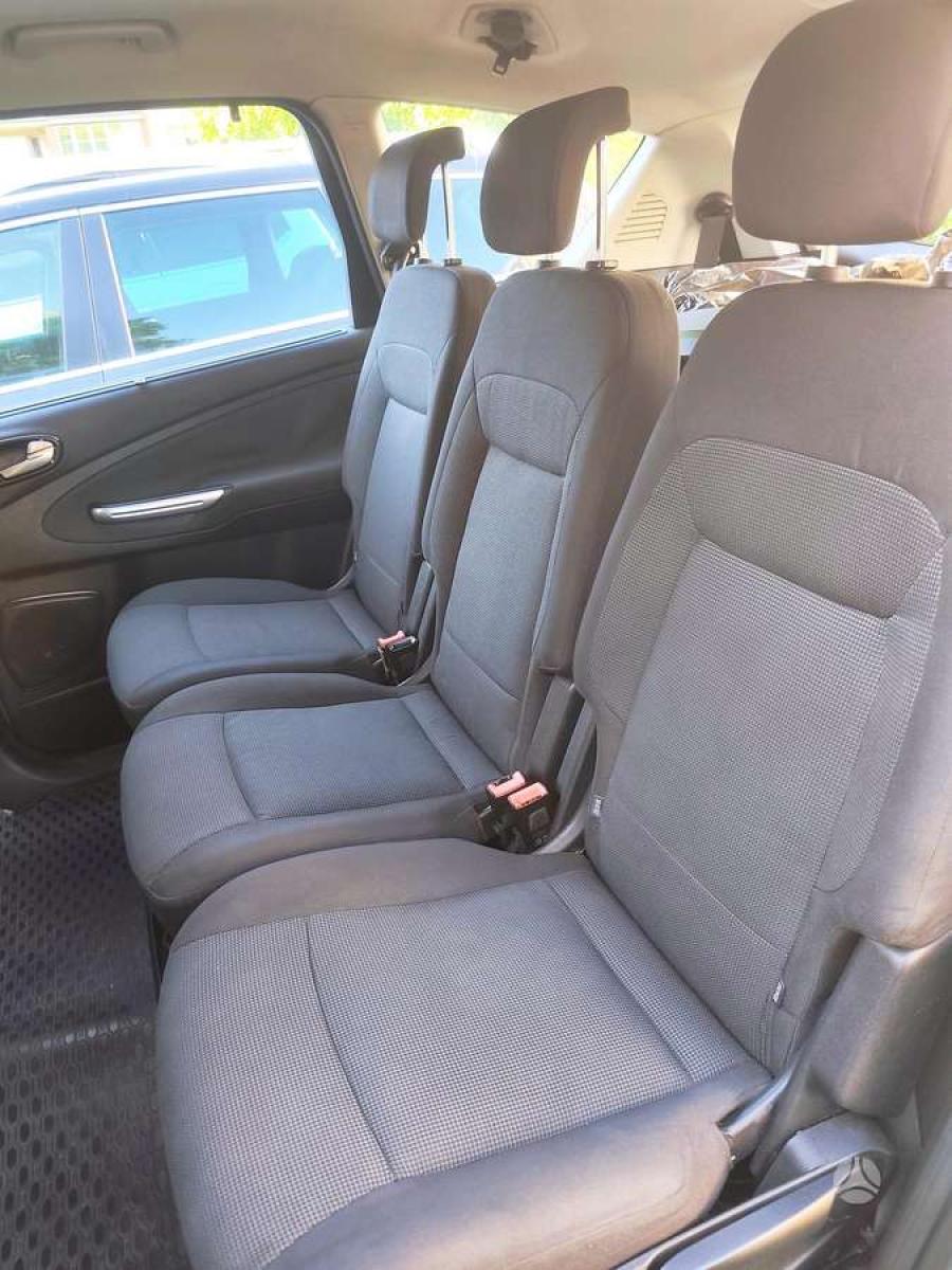 Pelēks Ford S-Max 2007 Utena, ar dzinēja tilpumu 1.75 L un nobraukumu 369 tūkst. km par 1550 €, foto 14 vietnē AUTOMOTO.COM.LV
