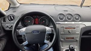 Grey Ford S-Max 2007 in Utena, with an engine capacity of 1.75 L and mileage of 281 thousand km for 2150 €, photo 6 on AUTOMOTO.COM.LV