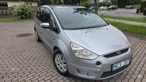 Grey Ford S-Max 2007 in Utena, with an engine capacity of 1.75 L and mileage of 281 thousand km for 2150 €, photo 17 on AUTOMOTO.COM.LV