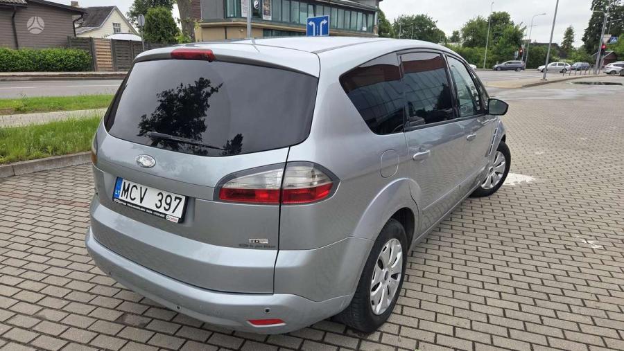Grey Ford S-Max 2007 in Utena, with an engine capacity of 1.75 L and mileage of 281 thousand km for 2150 €, photo 19 on AUTOMOTO.COM.LV