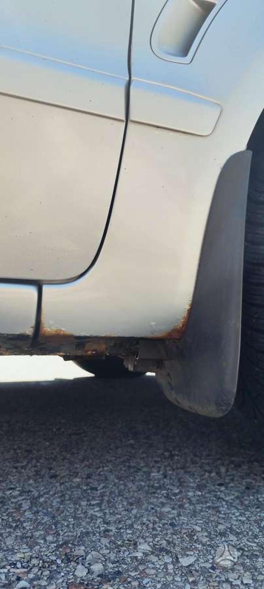 Pelēks Ford S-Max 2007 Druskininkai, ar dzinēja tilpumu 2.00 L un nobraukumu 277 tūkst. km par 2800 €, foto 7 vietnē AUTOMOTO.COM.LV