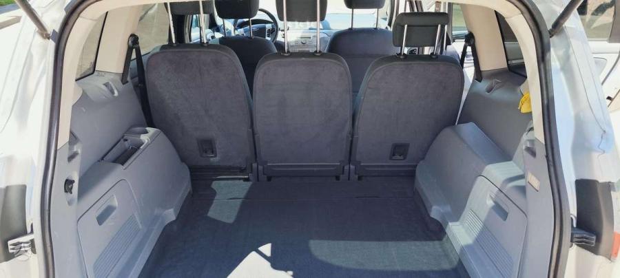 Pelēks Ford S-Max 2007 Druskininkai, ar dzinēja tilpumu 2.00 L un nobraukumu 277 tūkst. km par 2800 €, foto 11 vietnē AUTOMOTO.COM.LV